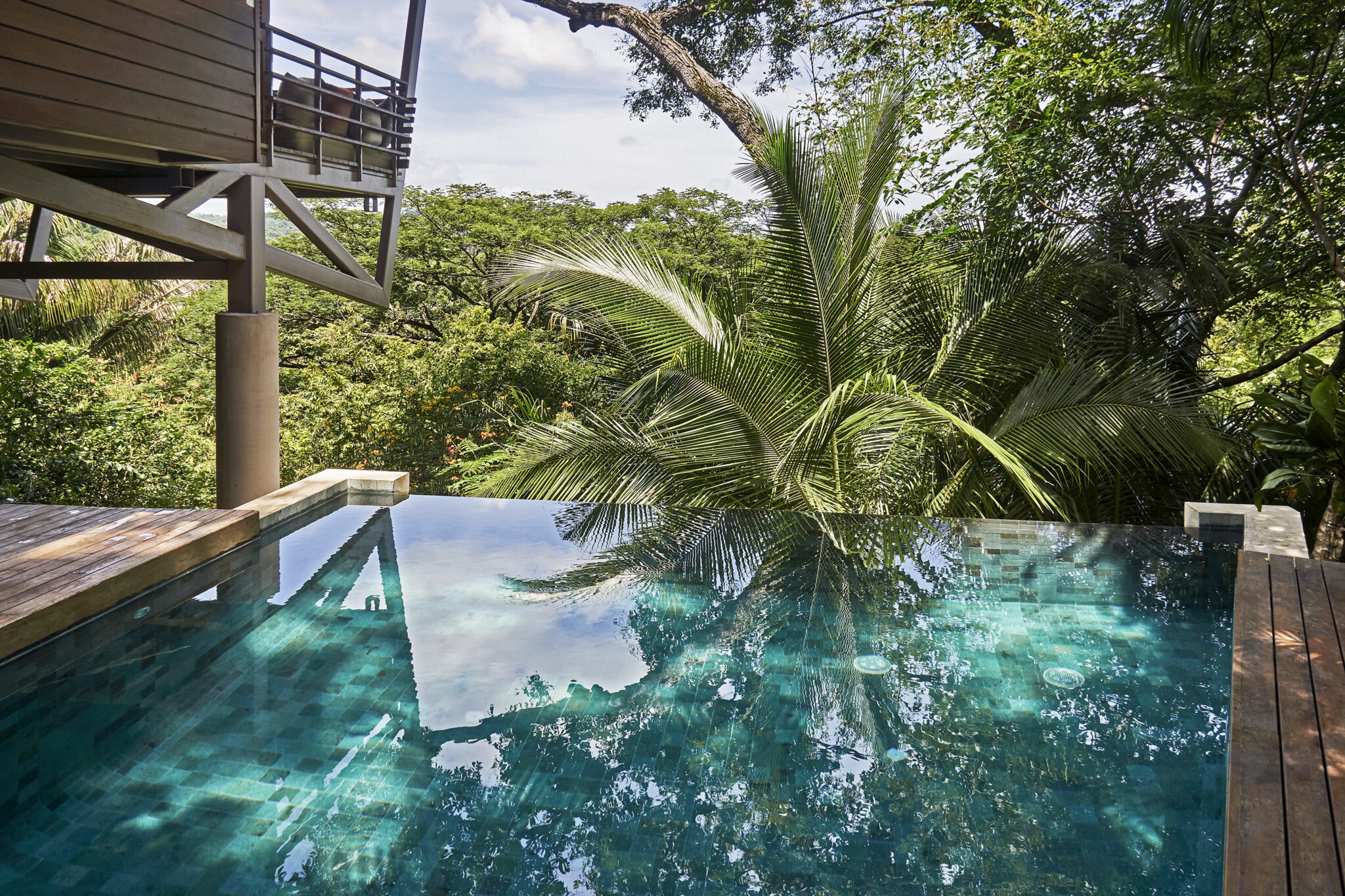 Above the Costa Rican Canopy: Casa Flotanta's Elevated Experience ...